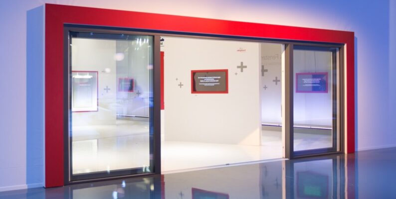 HST PCV Aluplast 85MM lift-and-slide doors | For B2B | debesto